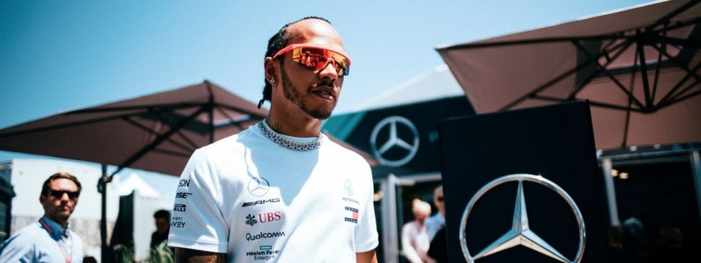 Police x Lewis Hamilton : Le champion de F1 est l'égérie des lunettes ...